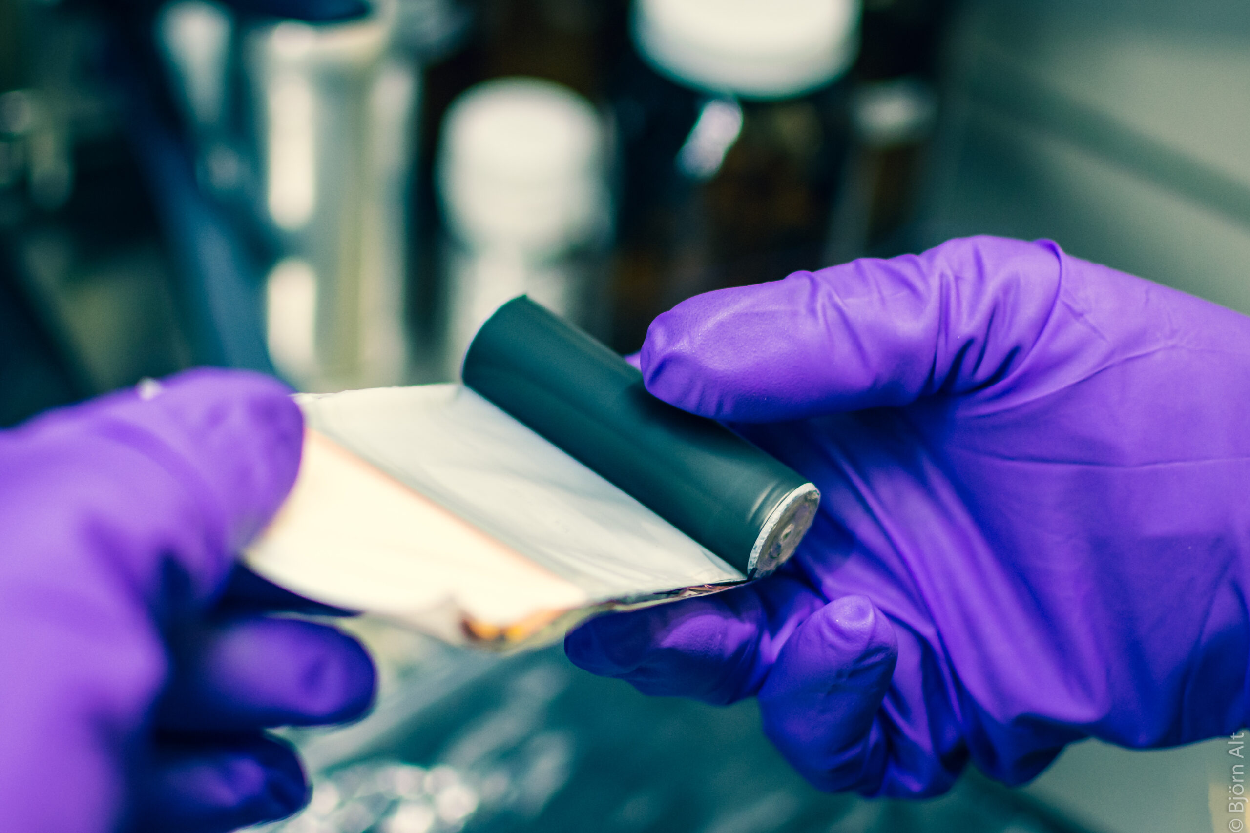 The Tool for Target-Oriented Battery Design.